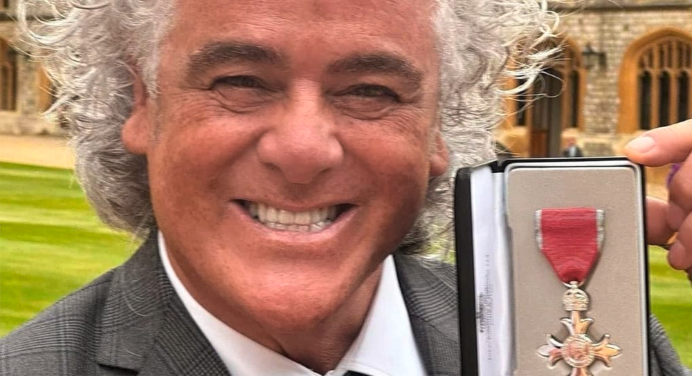 Princess Ann verleiht Patrick Cameron das Ehrenkreuz als MBE: Der ...